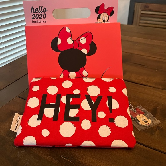 InnIsFree | Bags | Nwt Innisfree Minnie Mouse Canvas Pouch | Poshmark
